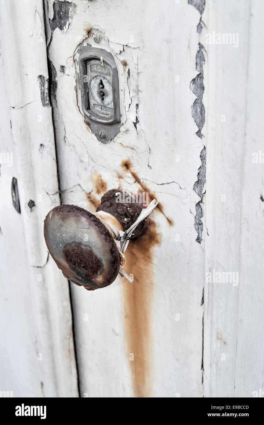 Rusted door knob Stock Photo - Alamy