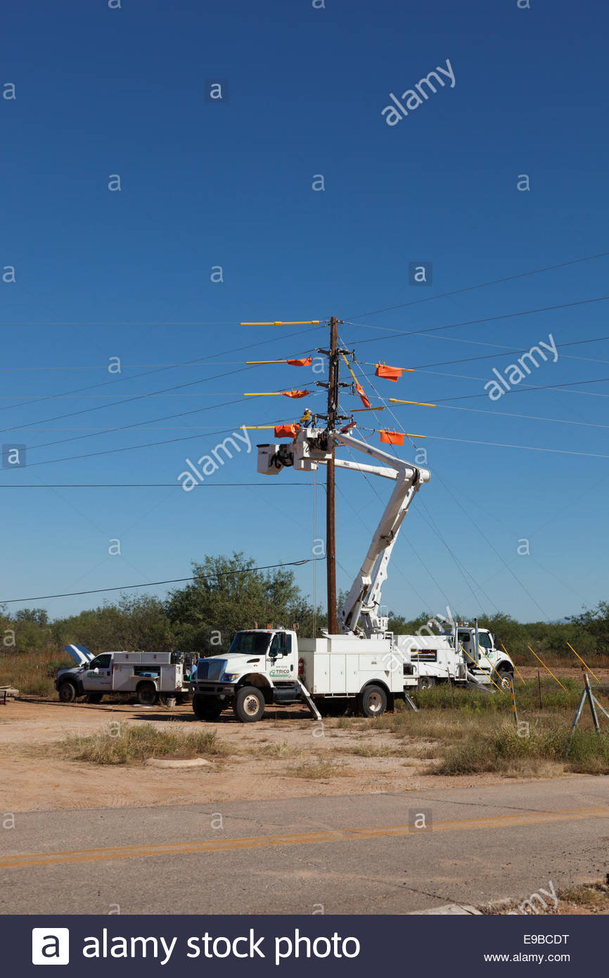 Power Lineman High Resolution Stock Photography and Images - Alamy