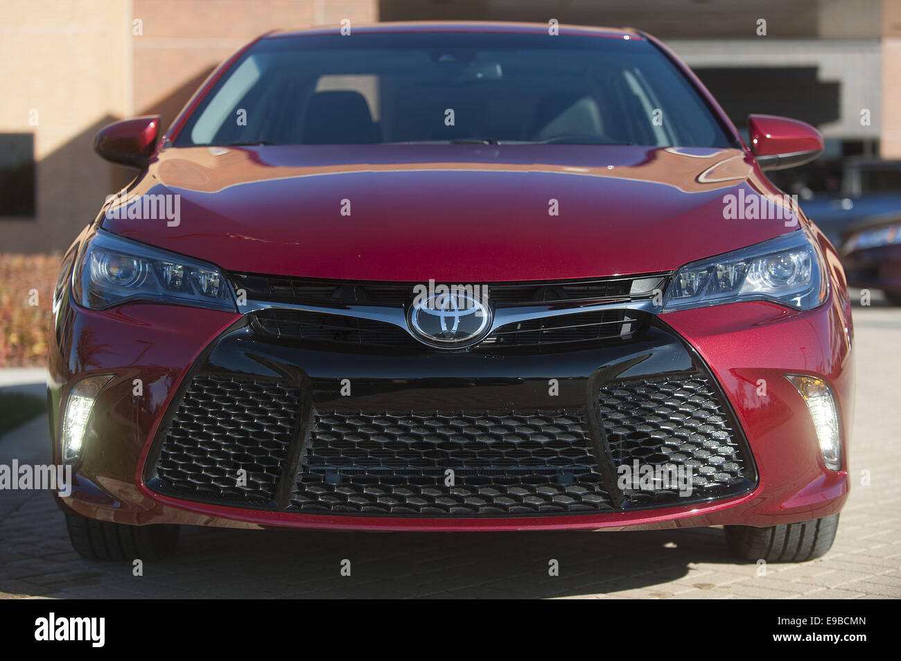 Saline, MI, USA. 22nd Oct, 2014. 2015 Toyota Camry XSE at the Toyota ...