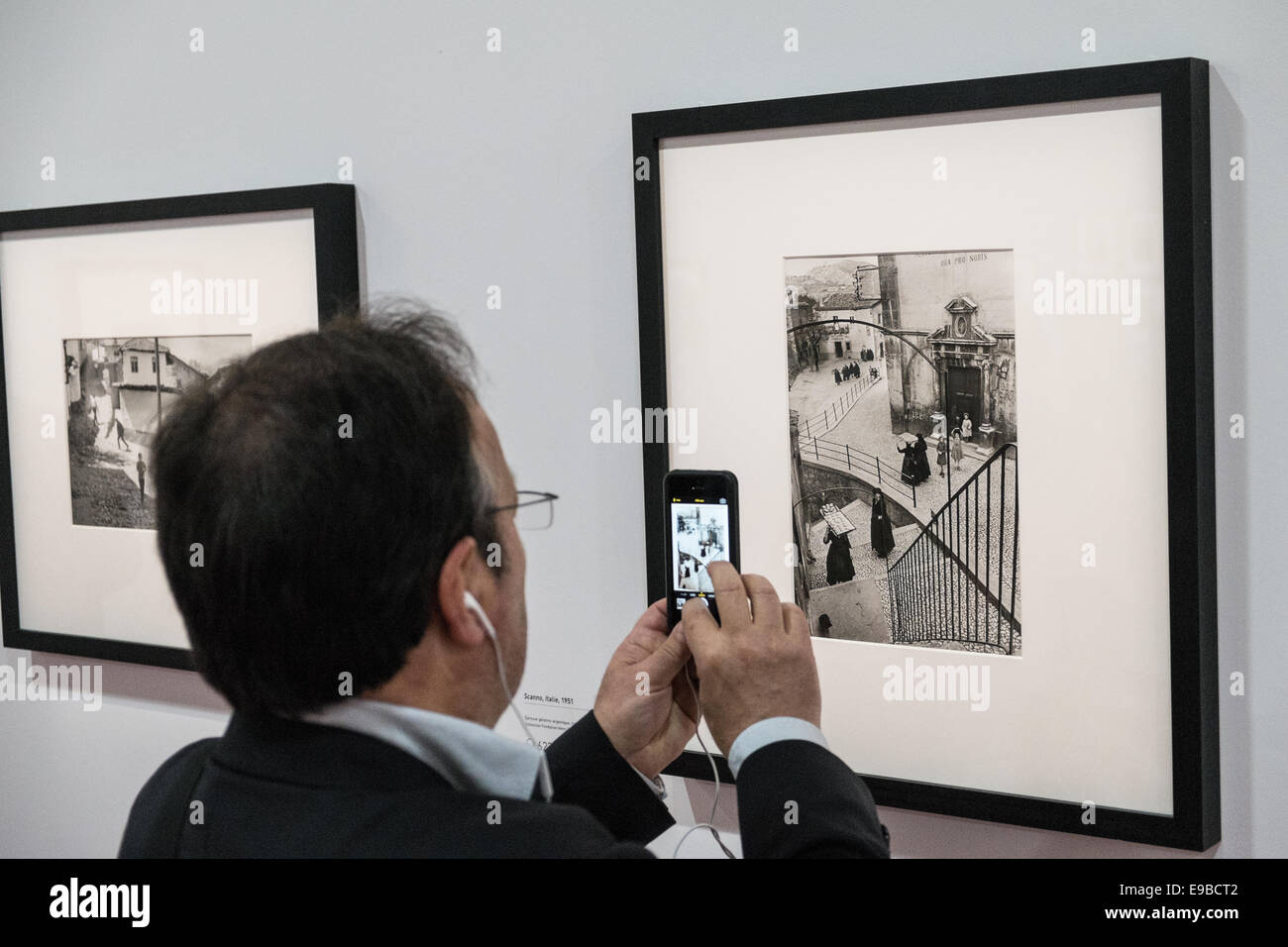 Photographer Henri Cartier Bresson Henri Cartier Bresson: