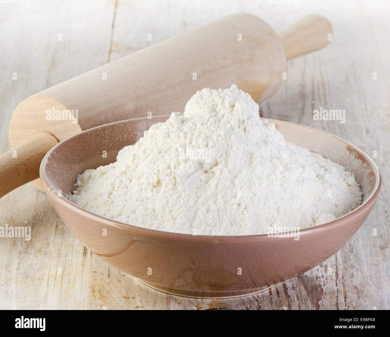Flour hi-res stock photography and images - Alamy