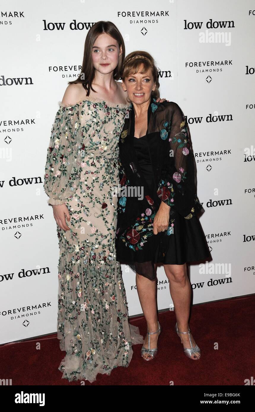 Elle fanning and amy jo albany High Resolution Stock Photography and ...