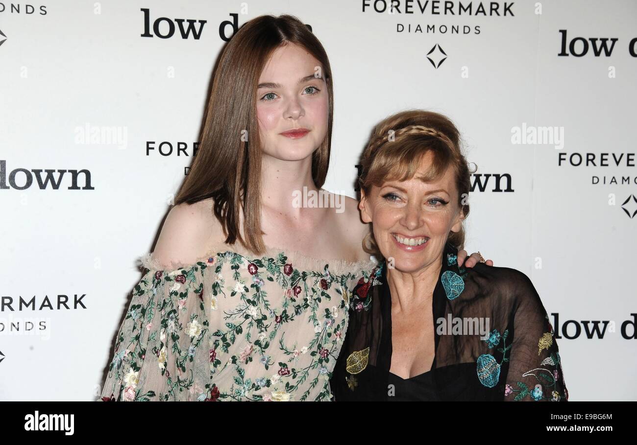 Elle fanning and amy jo albany High Resolution Stock Photography and ...