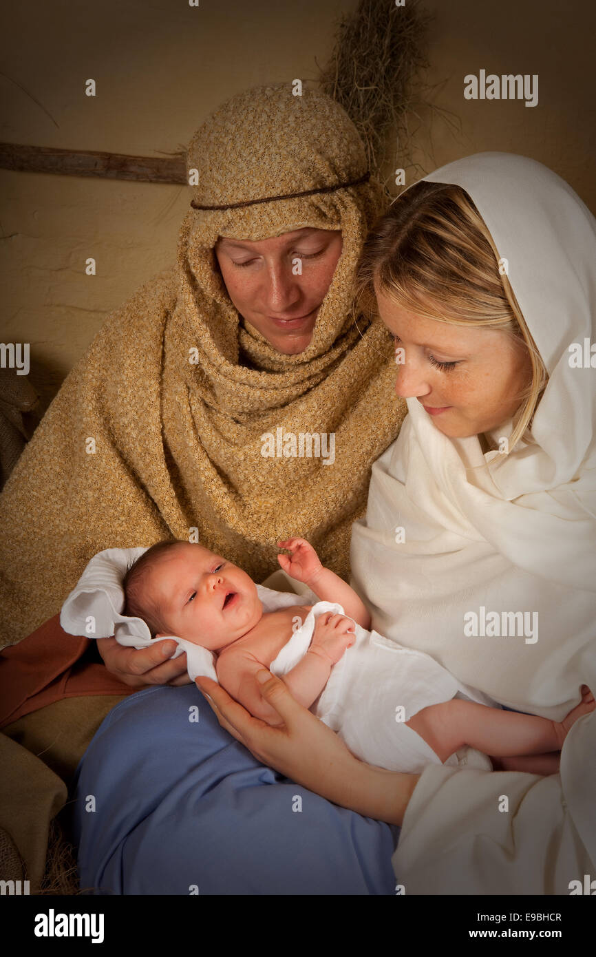 Reenactment of the christmas nativity scene with real people Stock ...