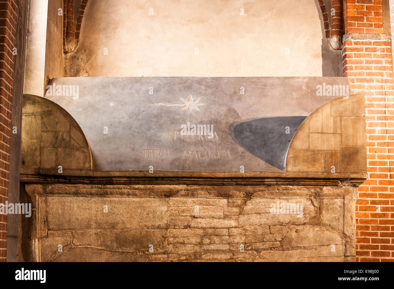 Relics of the magi hi-res stock photography and images - Alamy