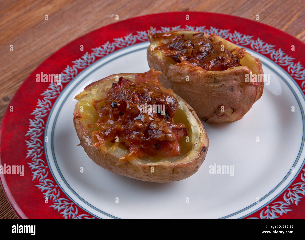 patate ripiene al forno - Italian stuffed potato Stock Photo - Alamy