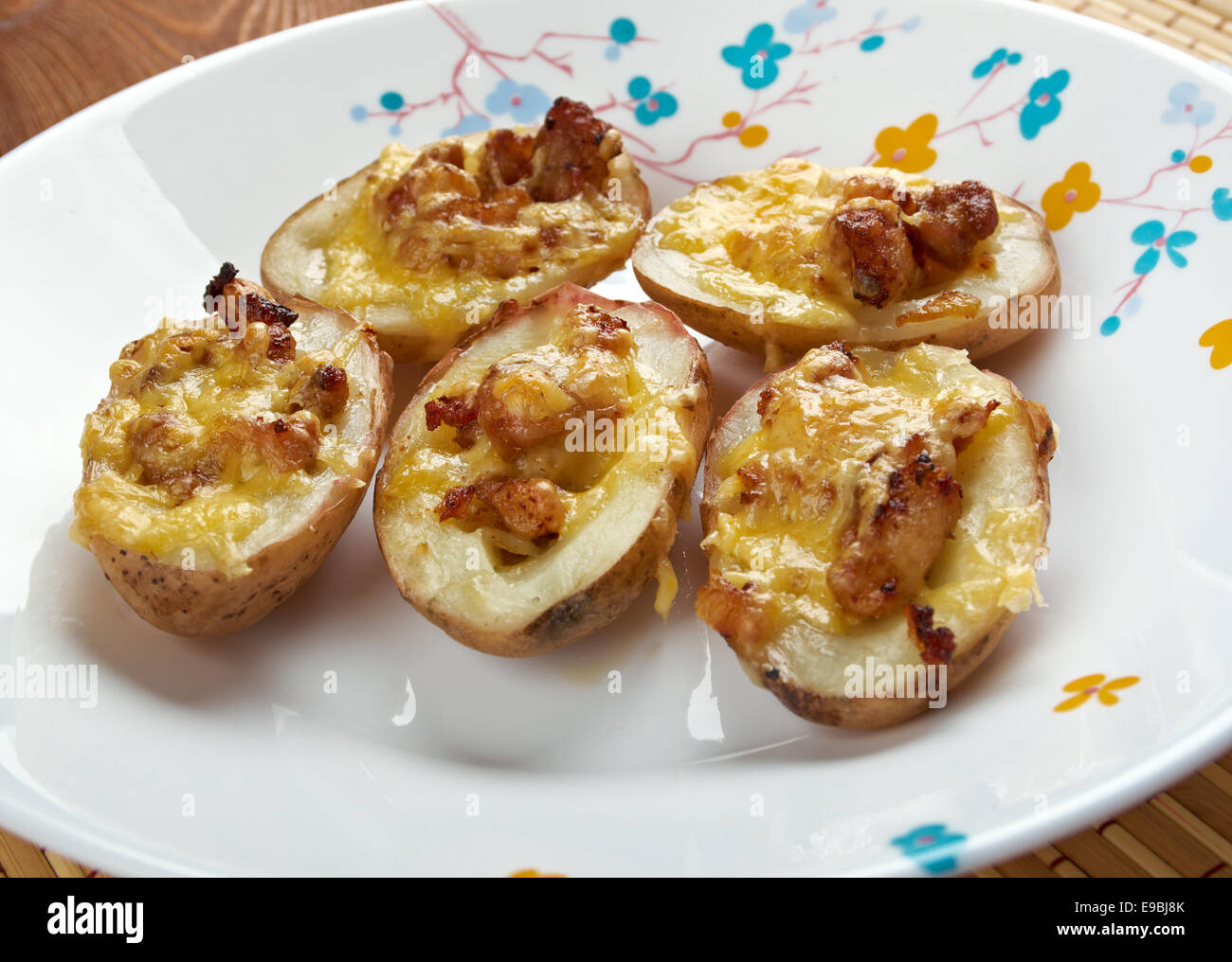 patate ripiene al forno - Italian stuffed potato Stock Photo - Alamy