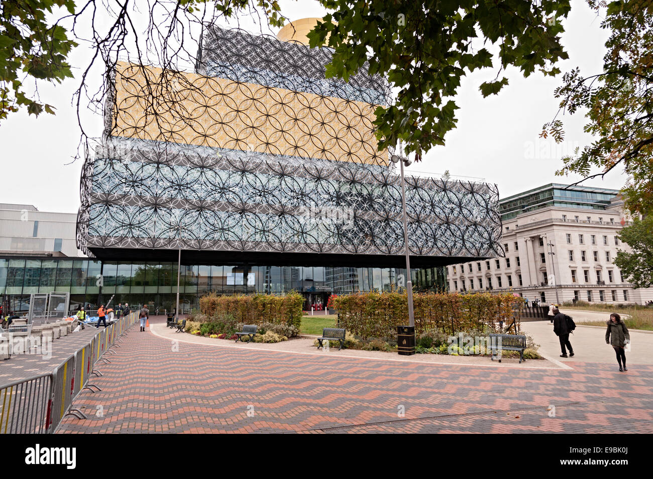 new library of birmingham Stock Photo - Alamy
