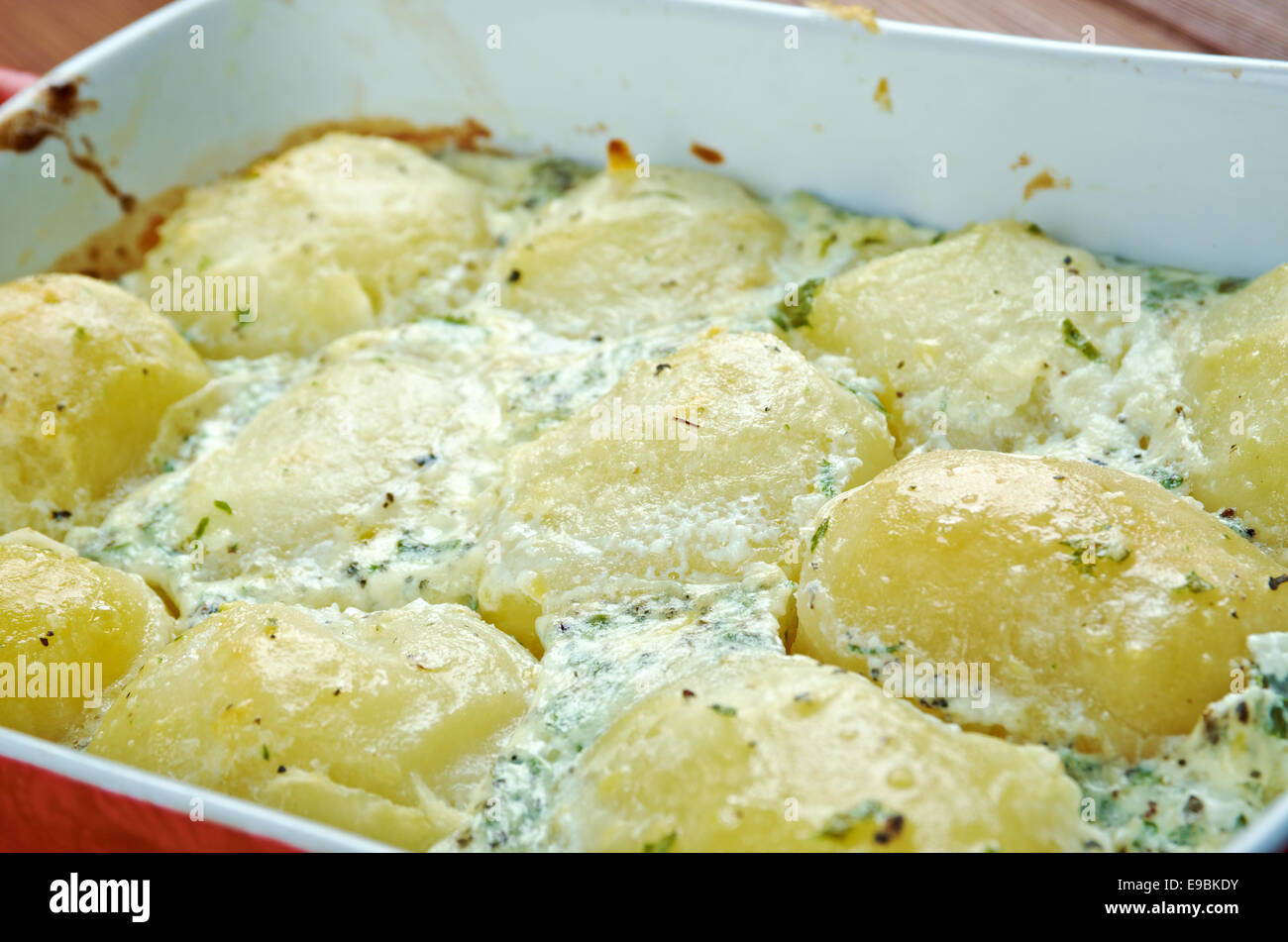 Patatine novelle alla crema di basilico - Italian baked potato with ...
