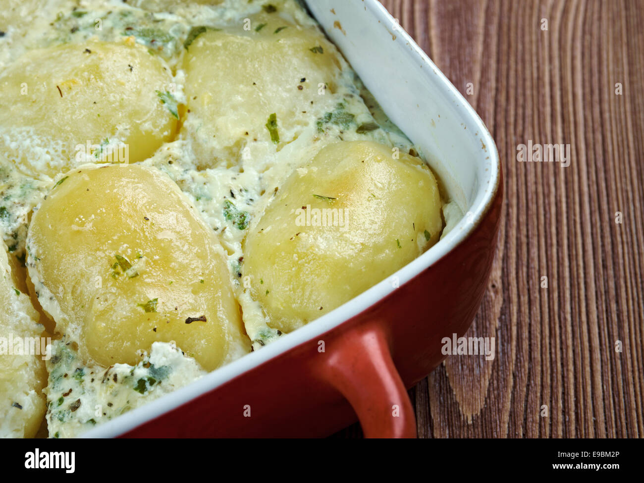 Patatine novelle alla crema di basilico - Italian baked potato with ...