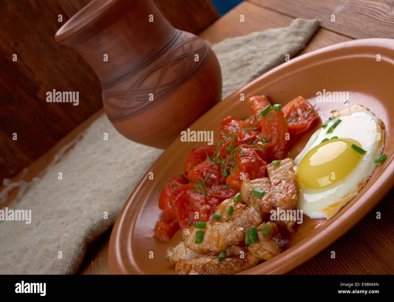 European breakfast - egg, bacon and tomato Stock Photo - Alamy