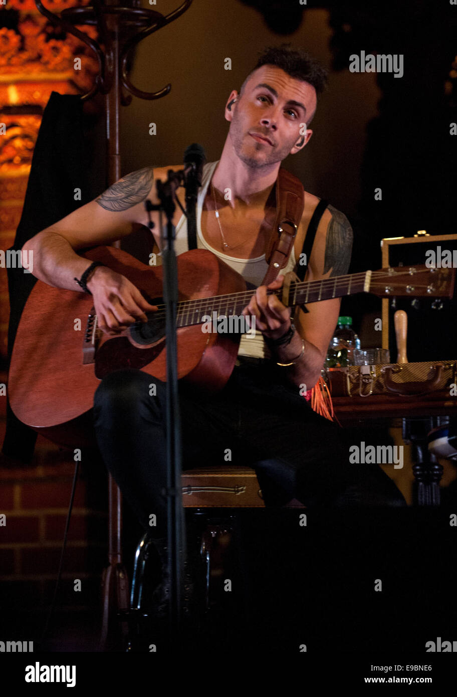 Asaf avidan hi-res stock photography and images - Alamy