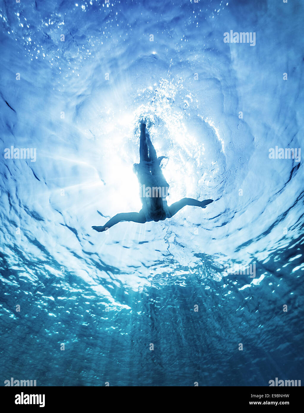 Woman diving hi-res stock photography and images - Alamy