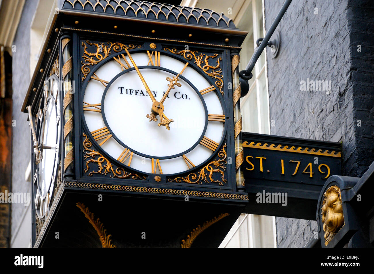 London, England, UK. Tiffany and Co in Bond Street - clock Stock Photo ...