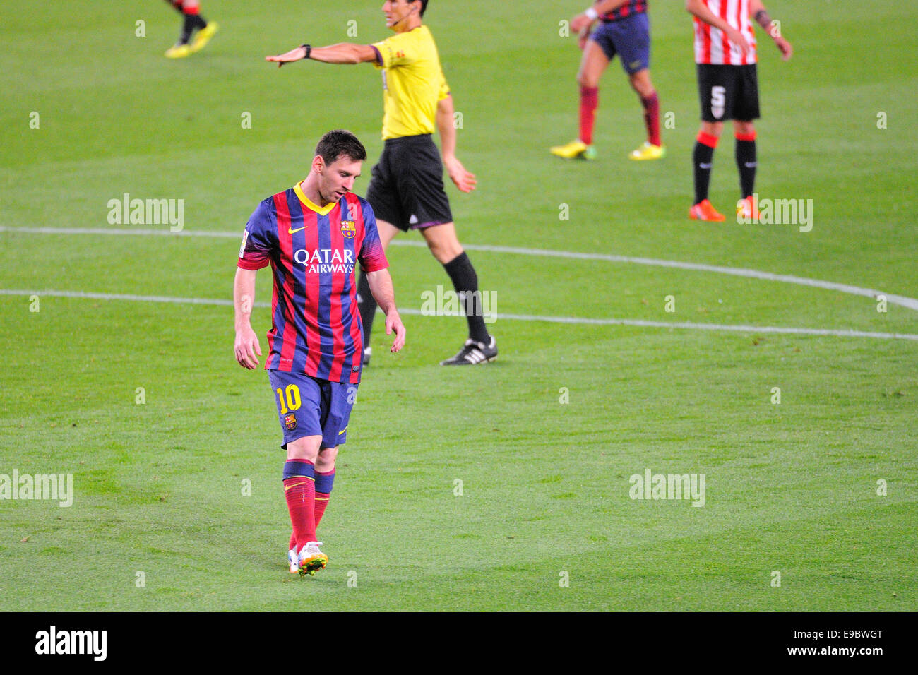 Lionel messi trophy barcelona hi-res stock photography and images - Alamy