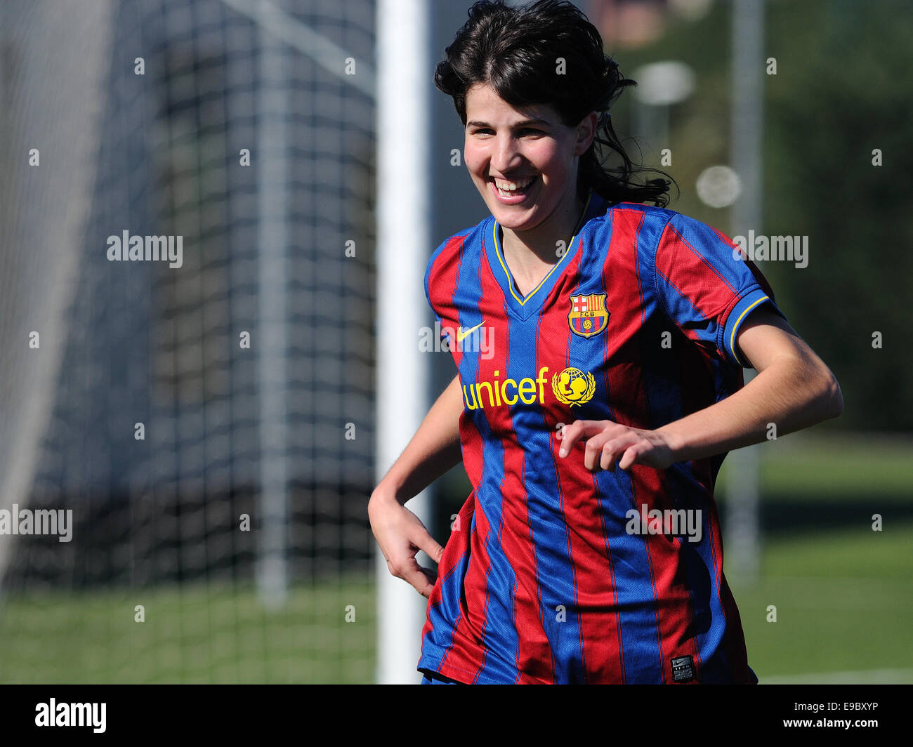 Girls soccer kick hi-res stock photography and images - Alamy