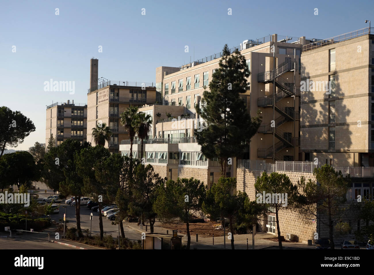 Hospital shaarei tzedek hi-res stock photography and images - Alamy