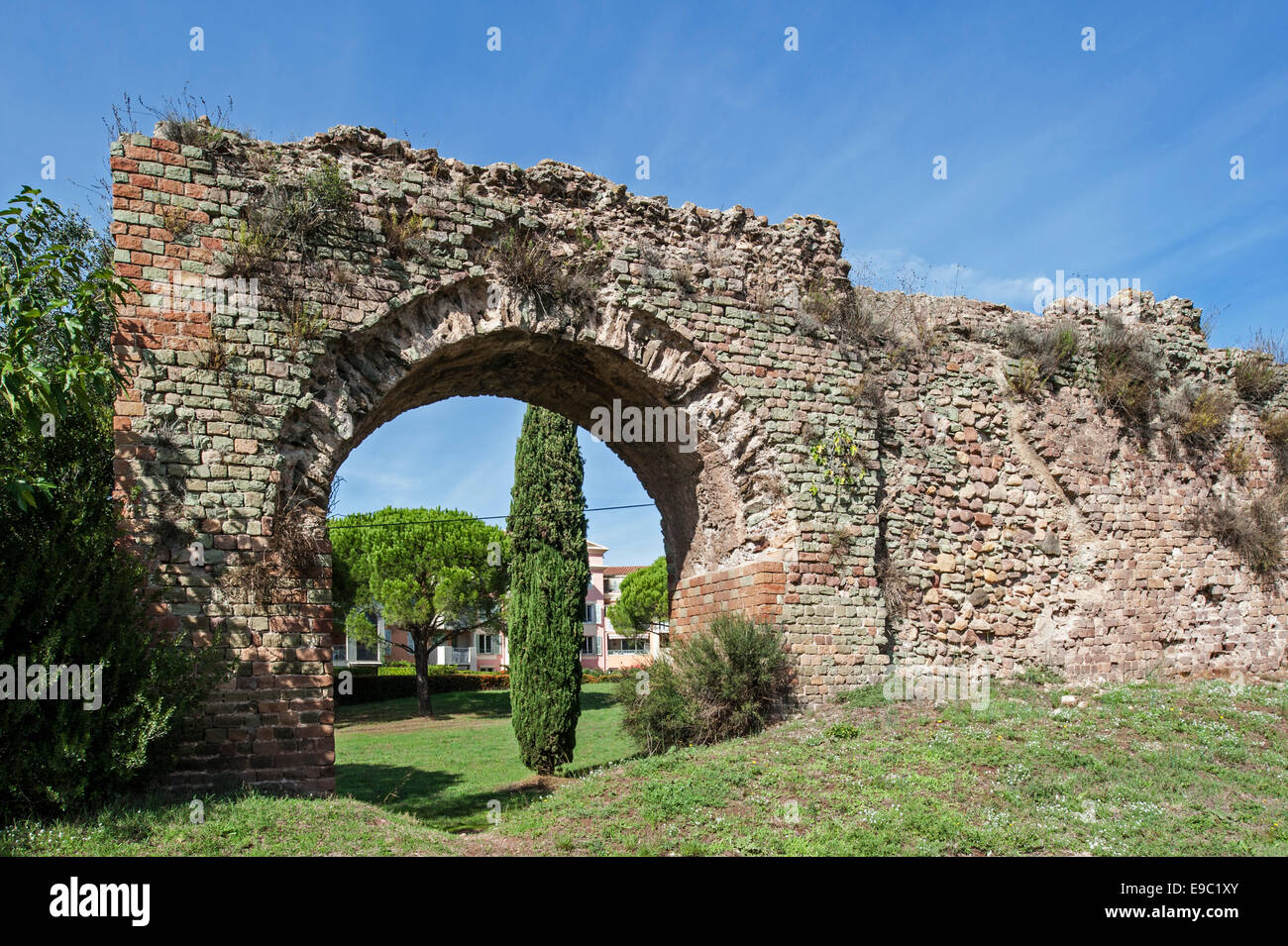 Remains of gate and city wall from the Roman Empire at Fréjus, Var ...