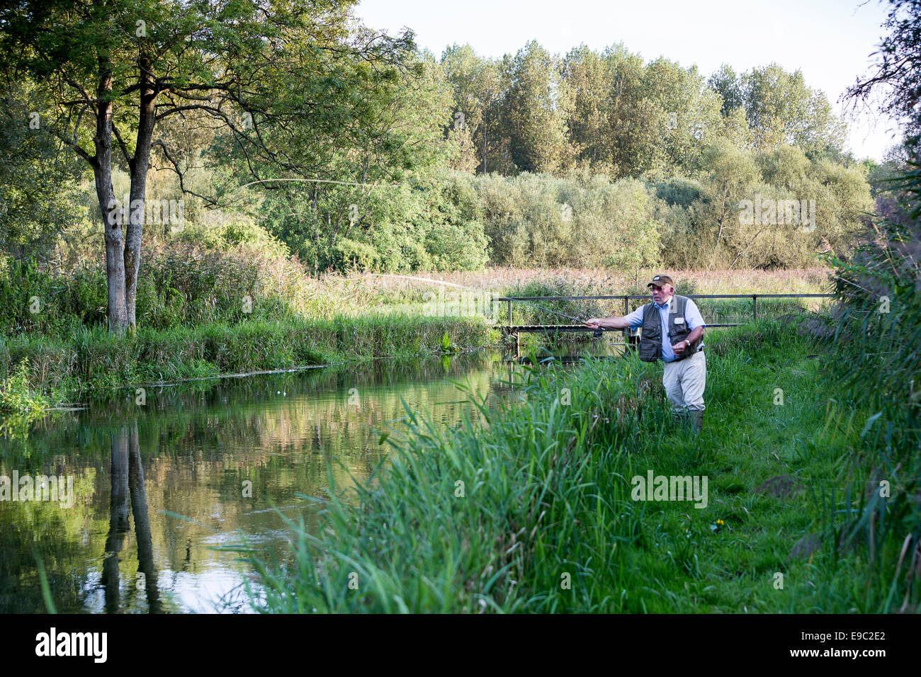 River test fishing hi-res stock photography and images - Alamy