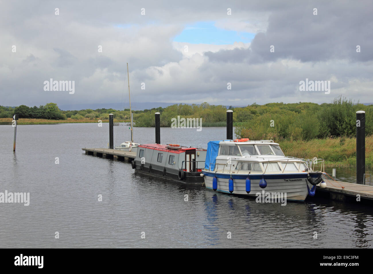 Lough allen hi-res stock photography and images - Alamy
