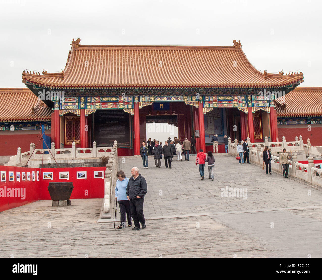 Beijing, China. 26th Oct, 2006. Tourists walk through the Gate of ...