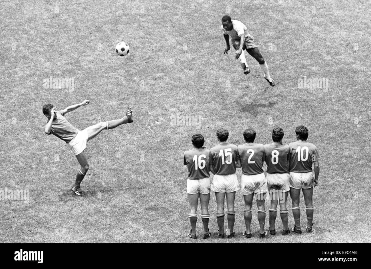 Pele 1970 brazil hi-res stock photography and images - Alamy