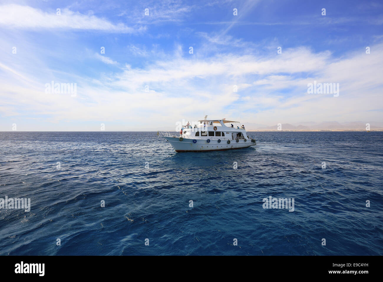 Sea motor hi-res stock photography and images - Alamy