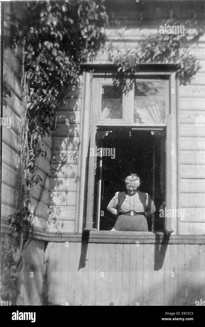 A portrait photograph of Helena Edith, the mother of Edith Södergran ...