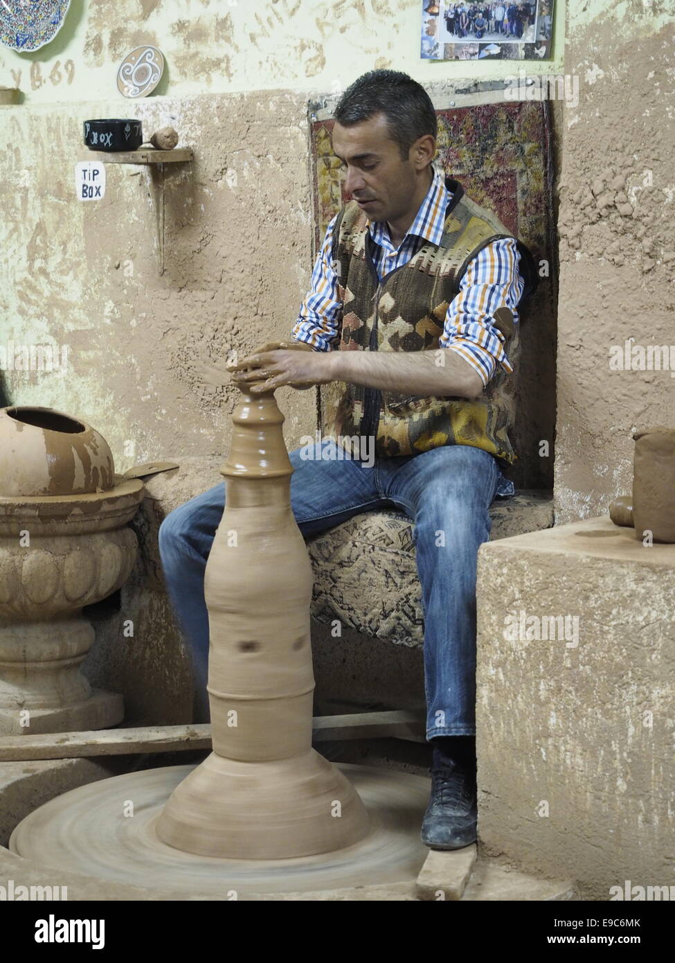 Soft clay to hard pottery hi-res stock photography and images - Alamy