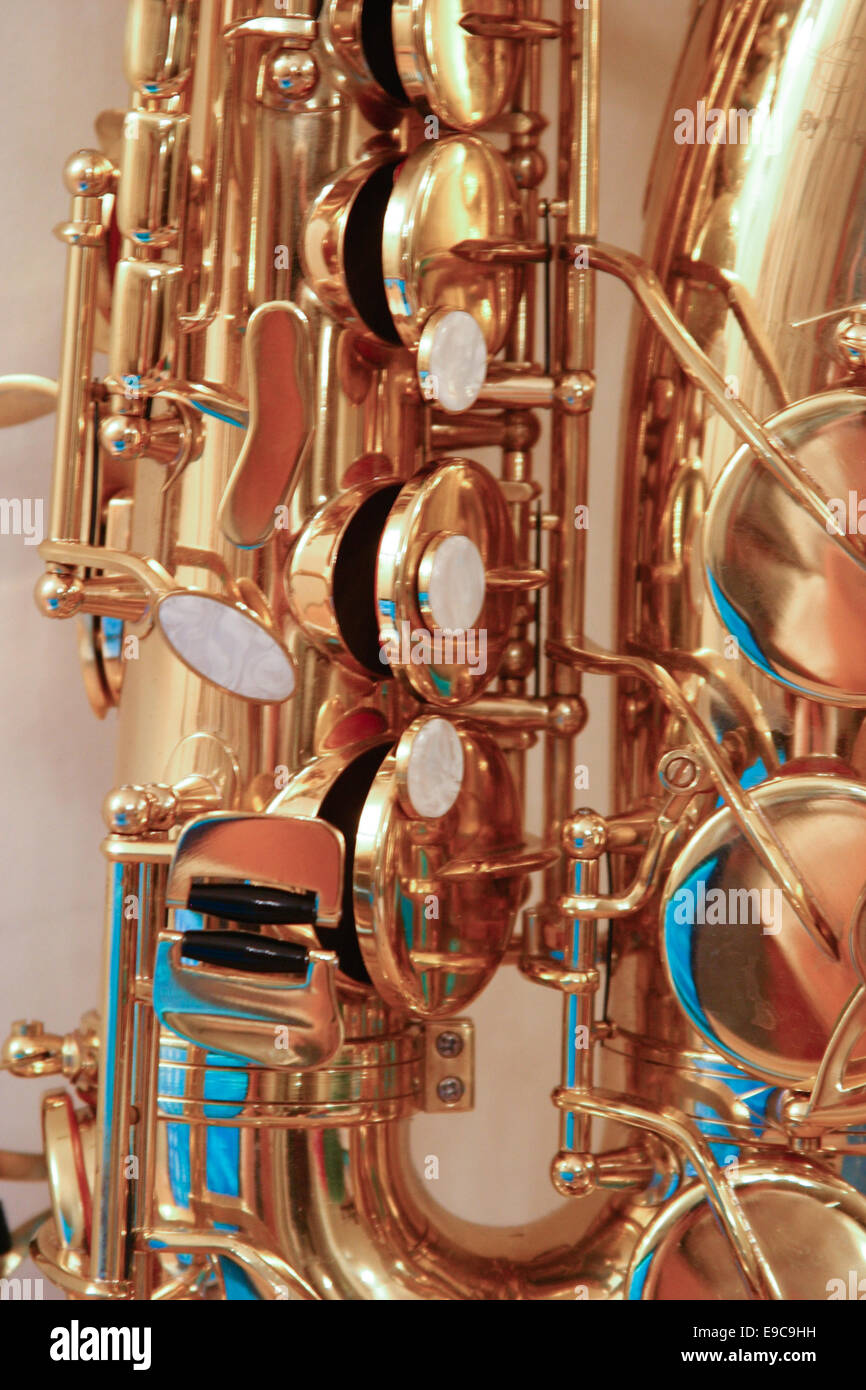 Saxaphone in close-up - keys and mechanism Stock Photo - Alamy