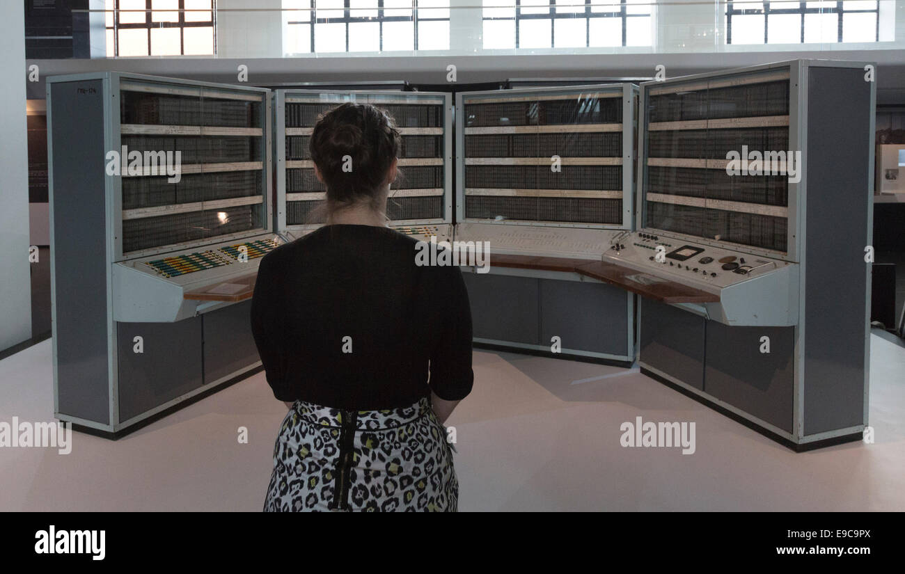 Mashina hi-res stock photography and images - Alamy