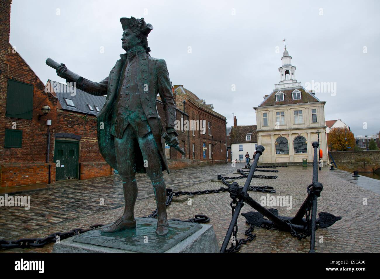 George vancouver statue hi-res stock photography and images - Alamy