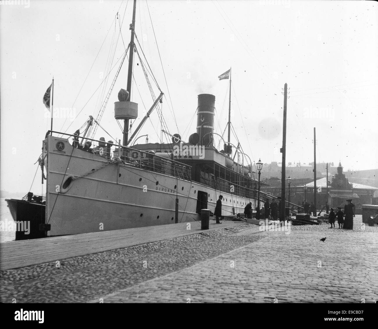Steamship steamboat Black and White Stock Photos & Images - Alamy