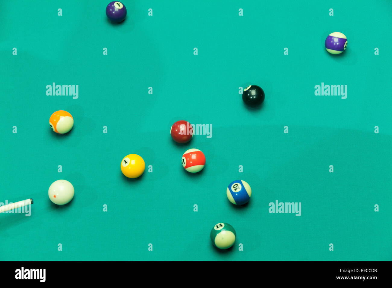 Billiard balls break hi-res stock photography and images - Alamy