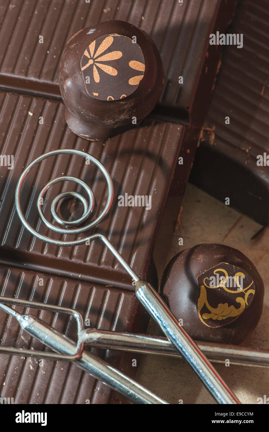 Chocolate making process hi-res stock photography and images - Alamy