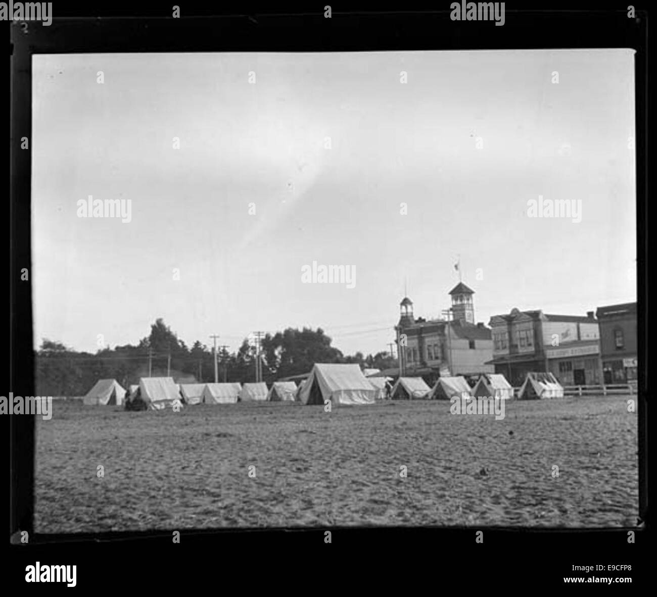 Image captures military training hi-res stock photography and images ...