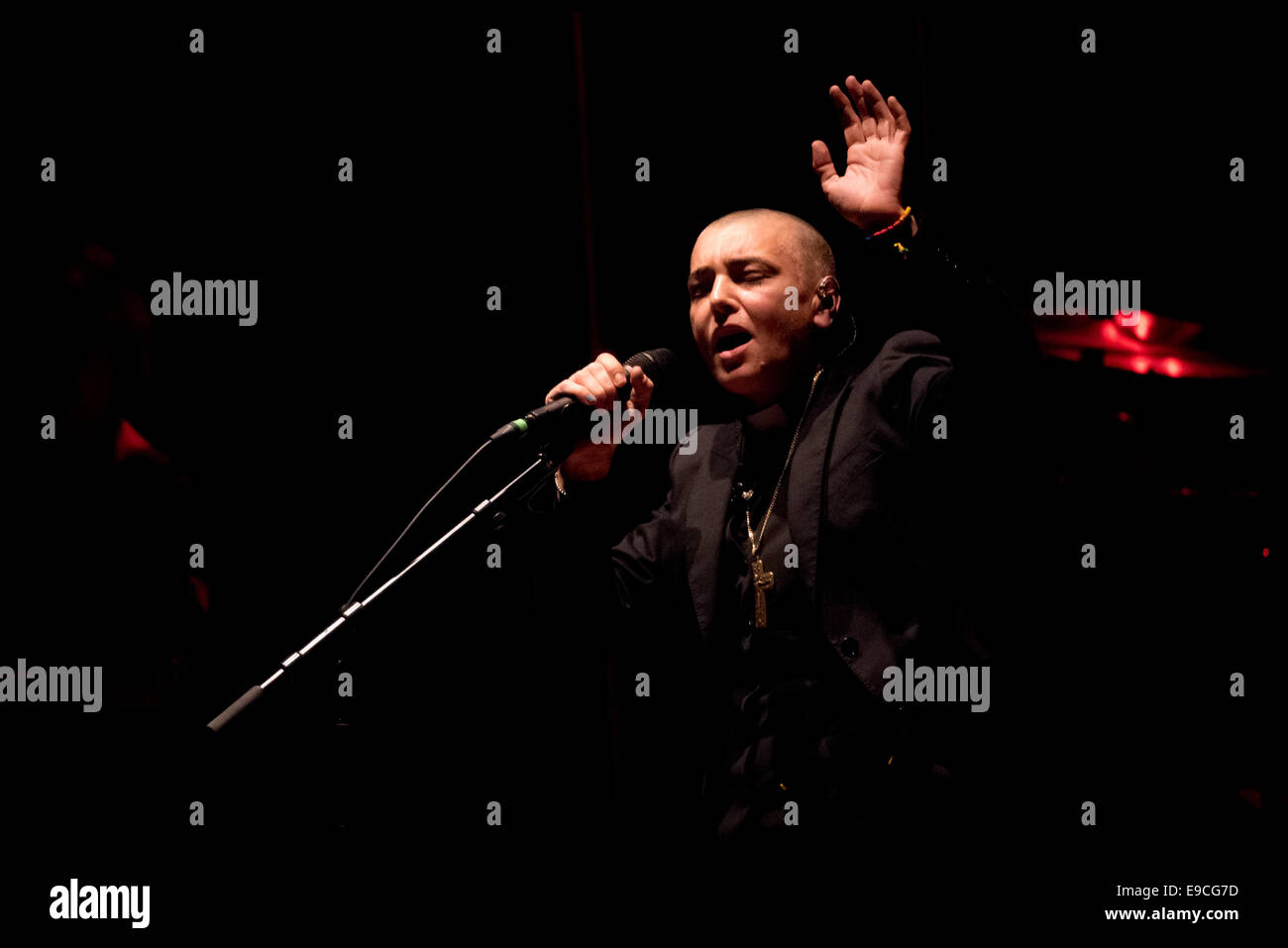 Sinead oconnor show hi-res stock photography and images - Alamy