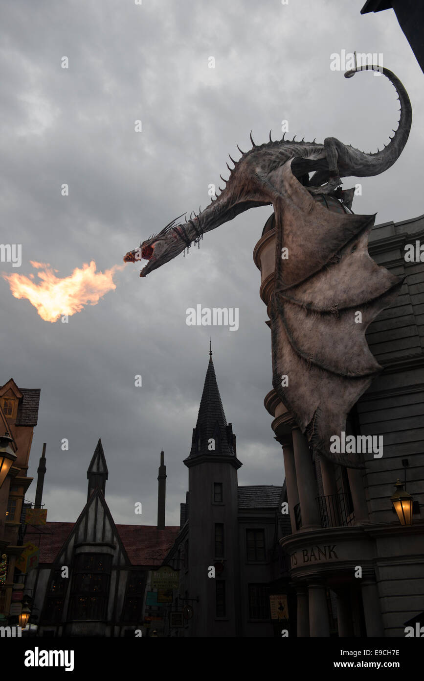 The chained dragon atop Wizarding World of Harry Potter's Gringott's ...