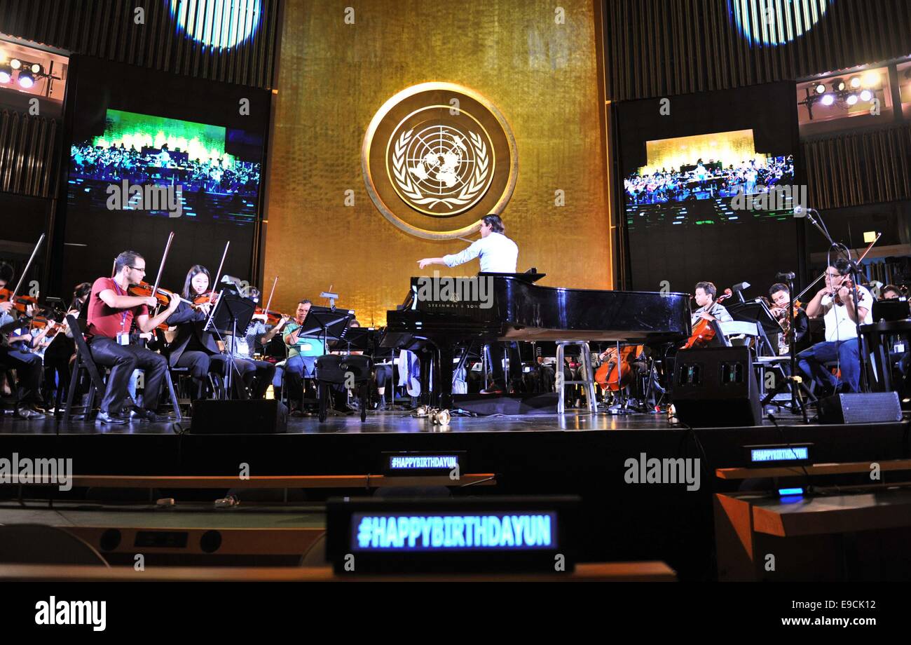 New York, UN headquarters in New York. 24th Oct, 2014. Musicians ...