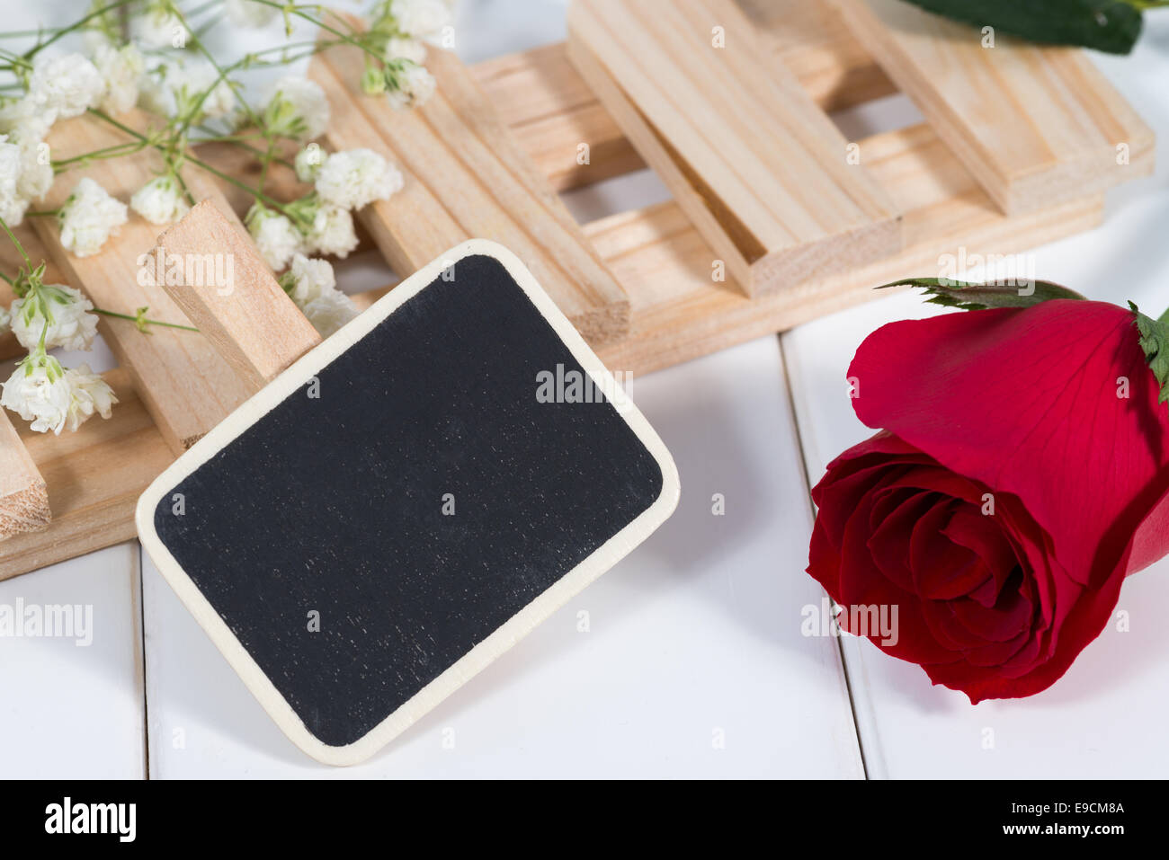 Blank Message board with lilac flower and copy space Stock Photo - Alamy