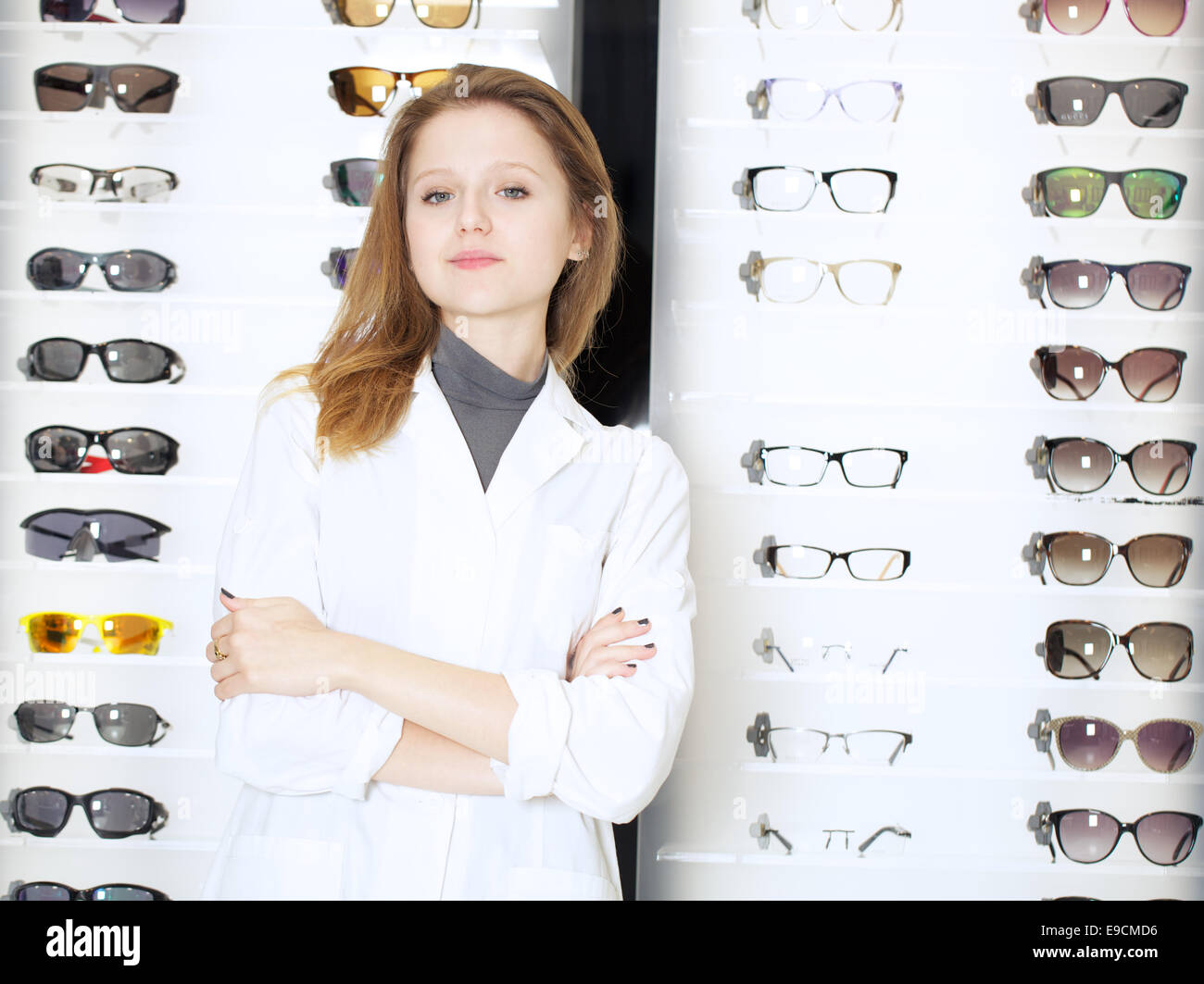 young female optometrist Stock Photo - Alamy