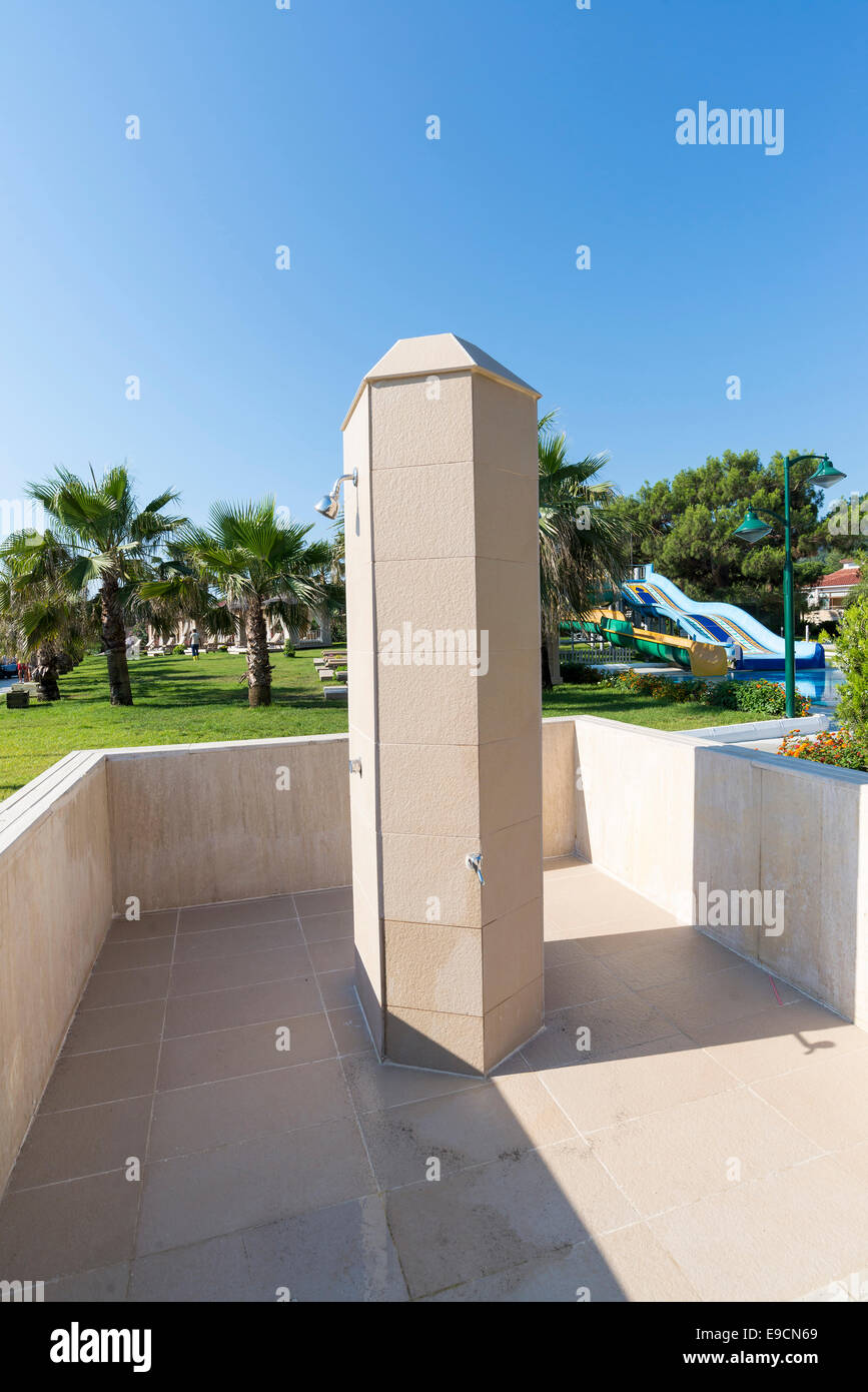 Beach shower hi-res stock photography and images - Alamy