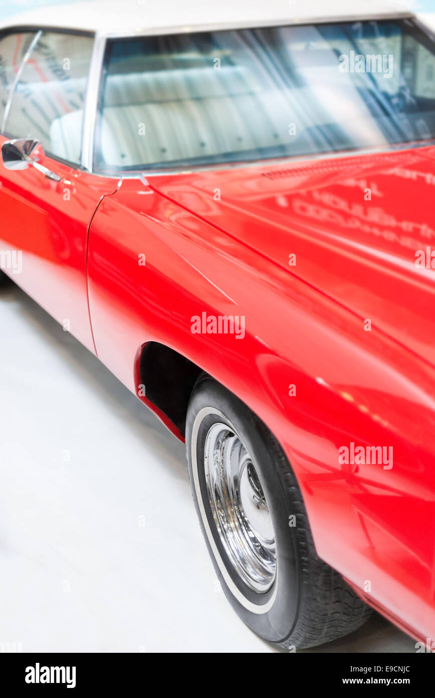 Bi color car hi-res stock photography and images - Alamy