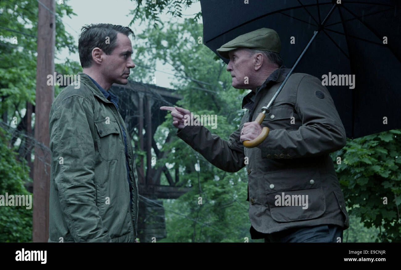 THE JUDGE (2014) ROBERT DOWNEY JR ROBERT DUVALL DAVID DOBKIN (DIR Stock ...
