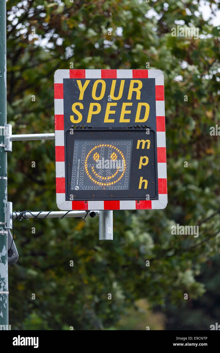 Speed indicator device sid on hi-res stock photography and images - Alamy