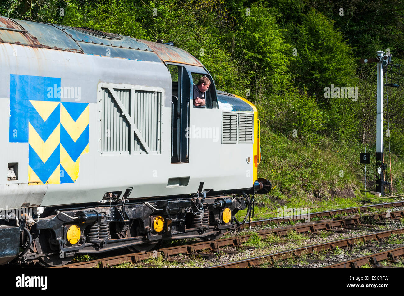 Class 37 diesel locomotives hi-res stock photography and images - Alamy