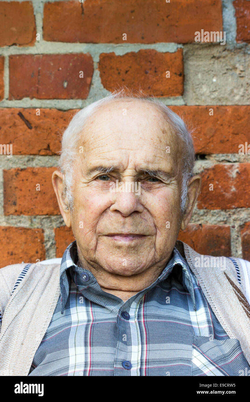 Old, friendly man Stock Photo - Alamy