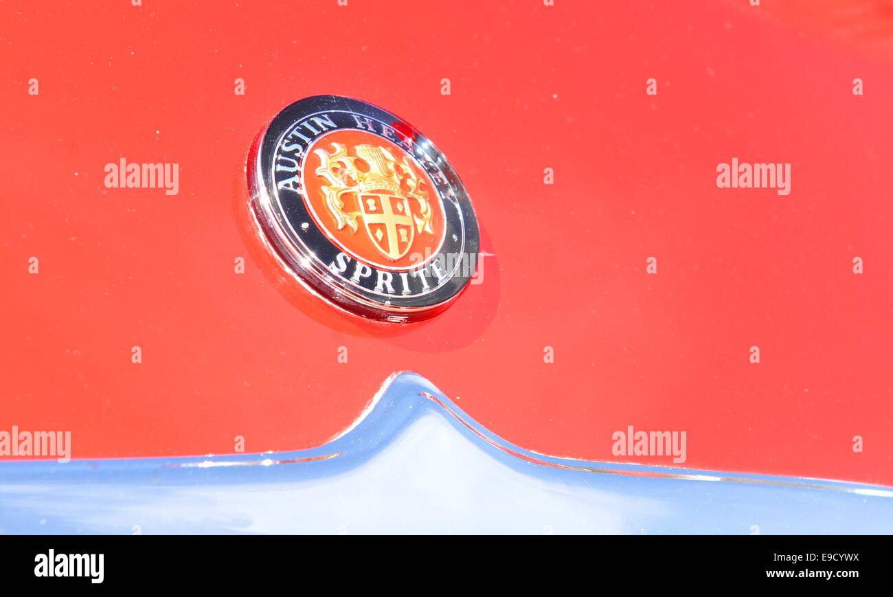 Austin healey logo 1960 hi-res stock photography and images - Alamy