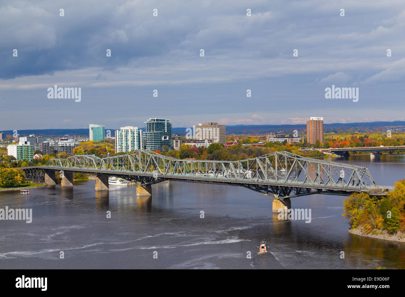 A view of Alexandra Bridge during the day Stock Photo - Alamy