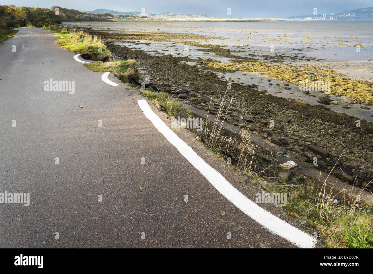 Disused roads hi-res stock photography and images - Alamy